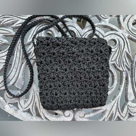 marshall & gilster | Bags | Marshall Gilster Crochet Crossbody Black ...